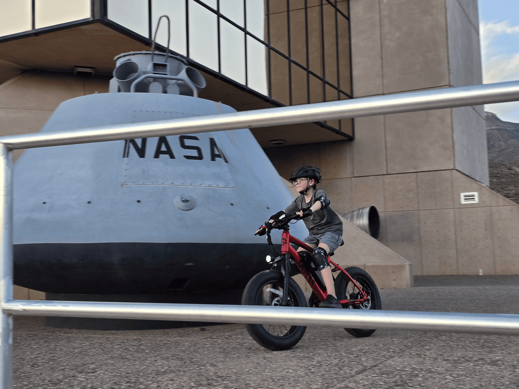 How to Ride an Electric Bike for Beginners: Complete Step-by-Step ...